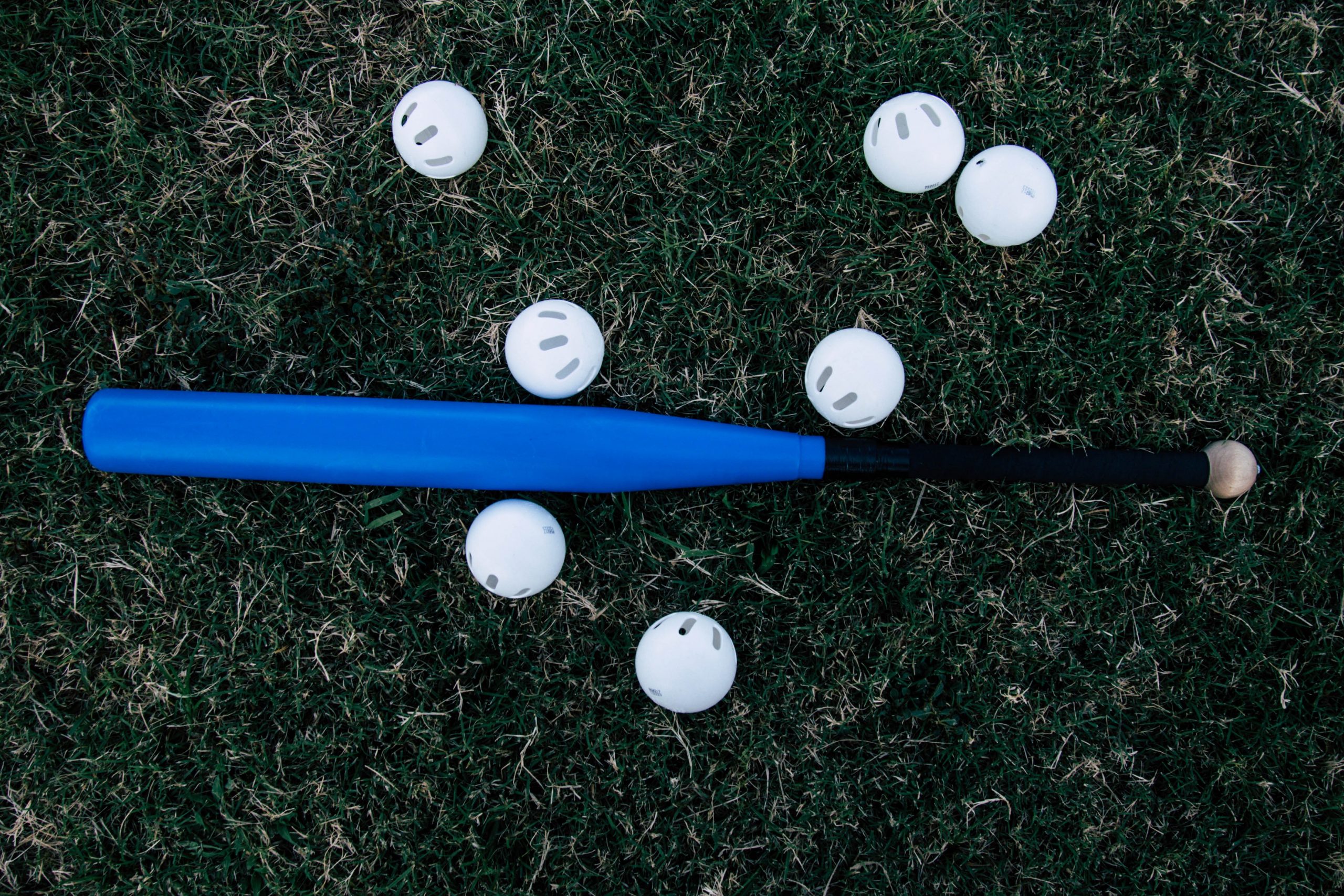 How to Swing a Baseball Bat? - All You Need to Know, FAQs, & More